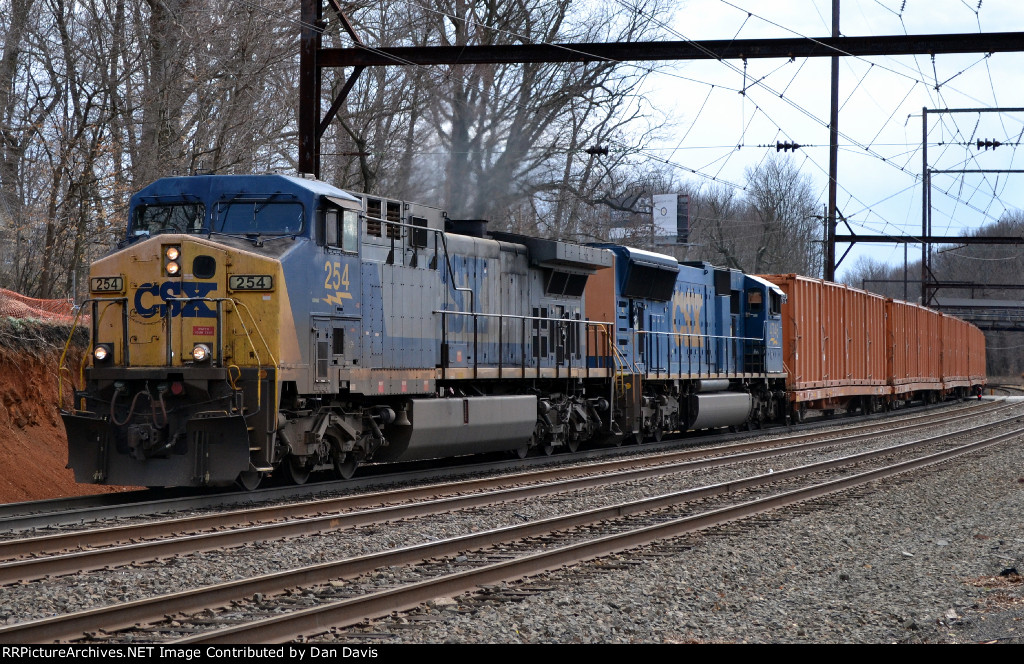 CSX AC44CW 254 leads Q706-26